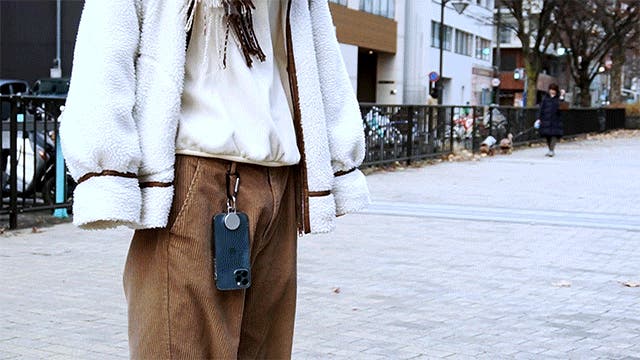 【片手1秒】スマホショルダーストラップを、マグネット構造に｜「MAGHOL」｜マクアケ - アタラシイものや体験の応援購入サービス