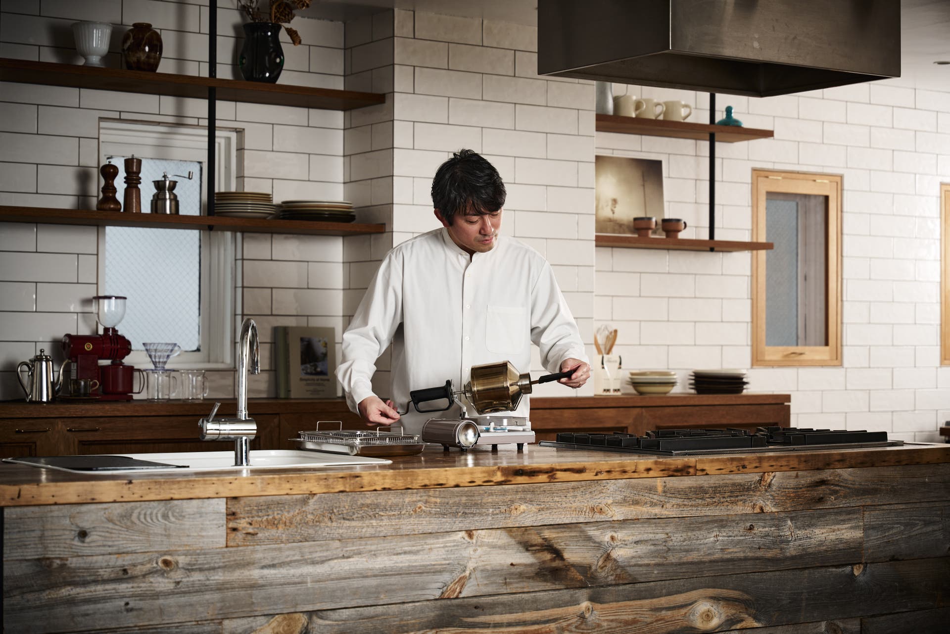 岩谷産業が贈る新焙煎体験。コーヒー好きが遂に叶えた珈琲豆焙煎機MY ROAST｜マクアケ - アタラシイものや体験の応援購入サービス