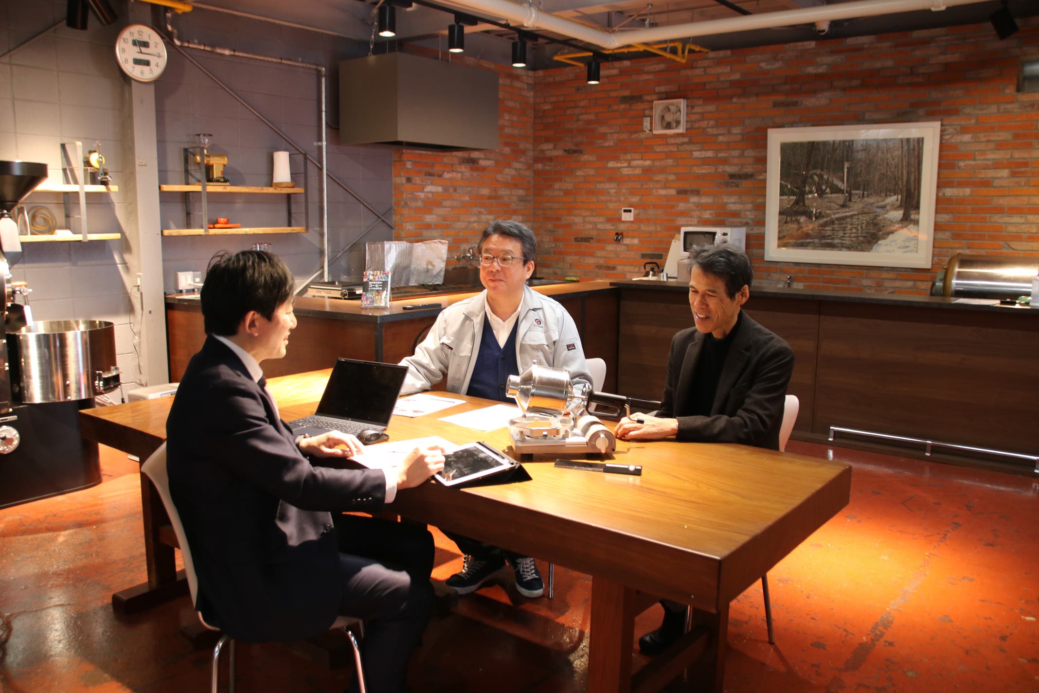 岩谷産業が贈る新焙煎体験。コーヒー好きが遂に叶えた珈琲豆焙煎機MY ROAST｜マクアケ - アタラシイものや体験の応援購入サービス