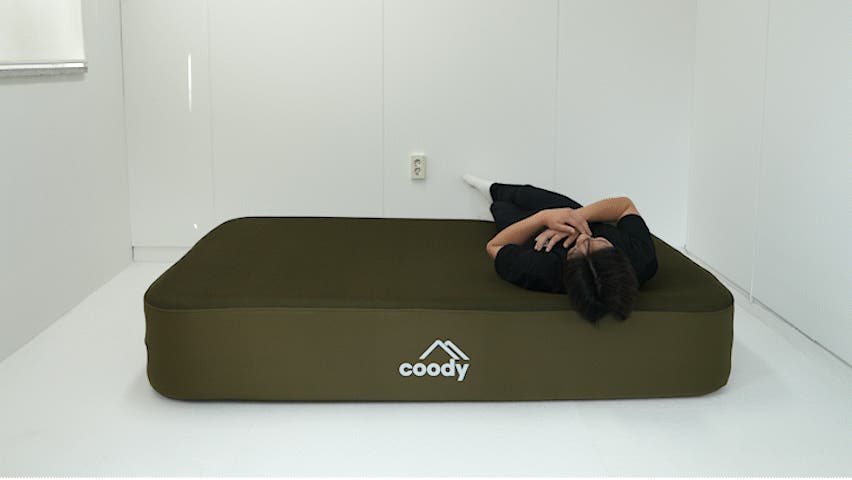 キャンプの眠りをグランピングに！coody最新エアベッド「AIRBLOCK」｜マクアケ - アタラシイものや体験の応援購入サービス